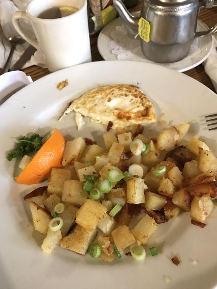 Louie's Fine Foods - Santa Rosa, CA - Full Menu, Reviews, Photos